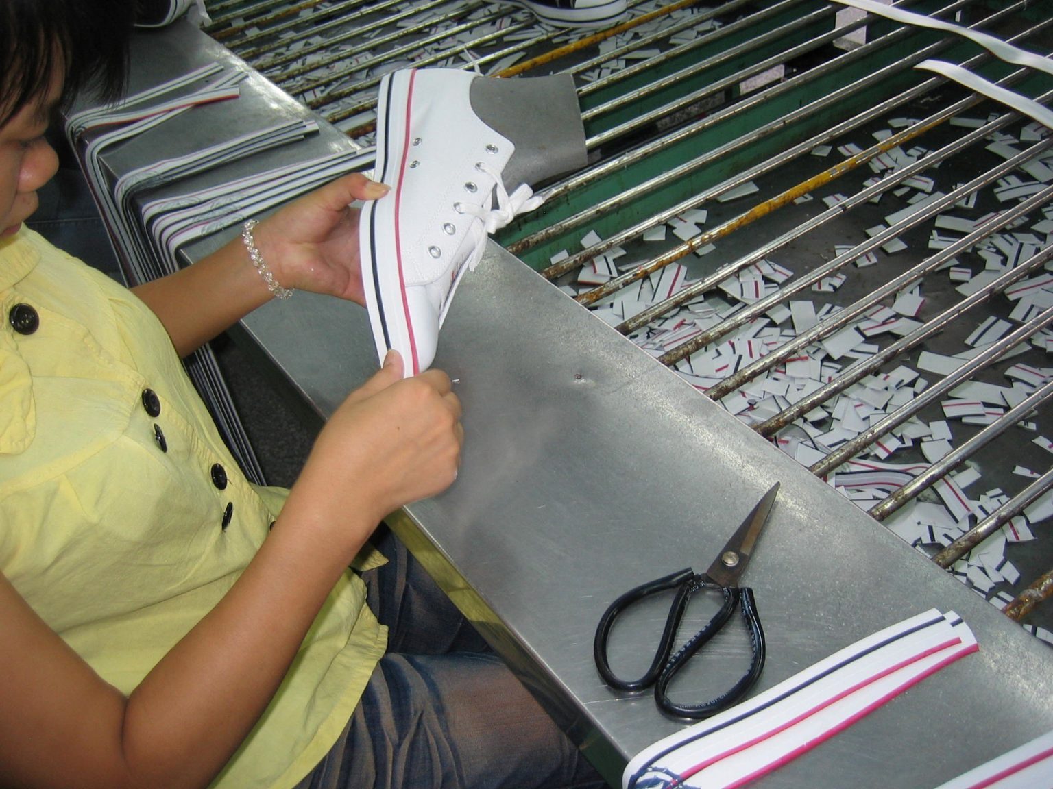 How Vans Shoes are Made: Vulcanized Construction | Shoemakers Academy